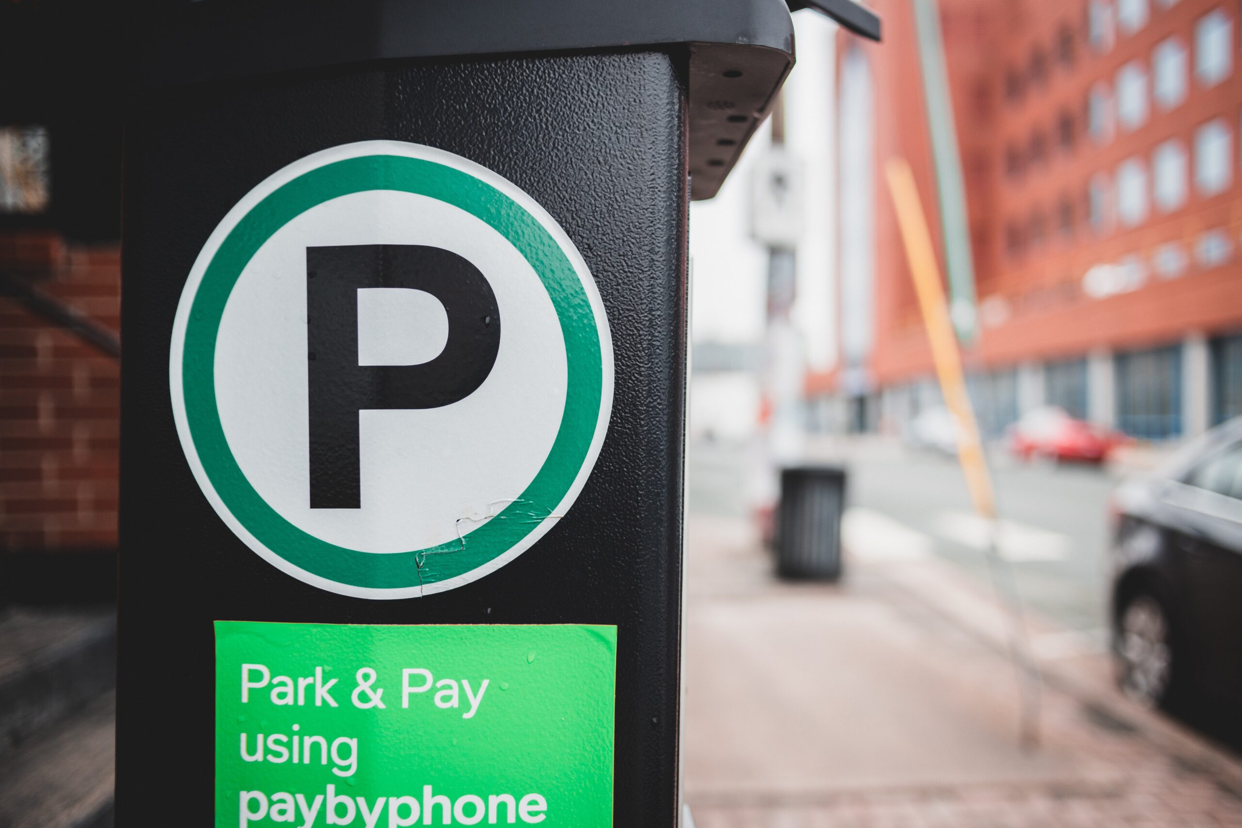 Paying for Parking by SMS in Abu Dhabi | Quick Guide